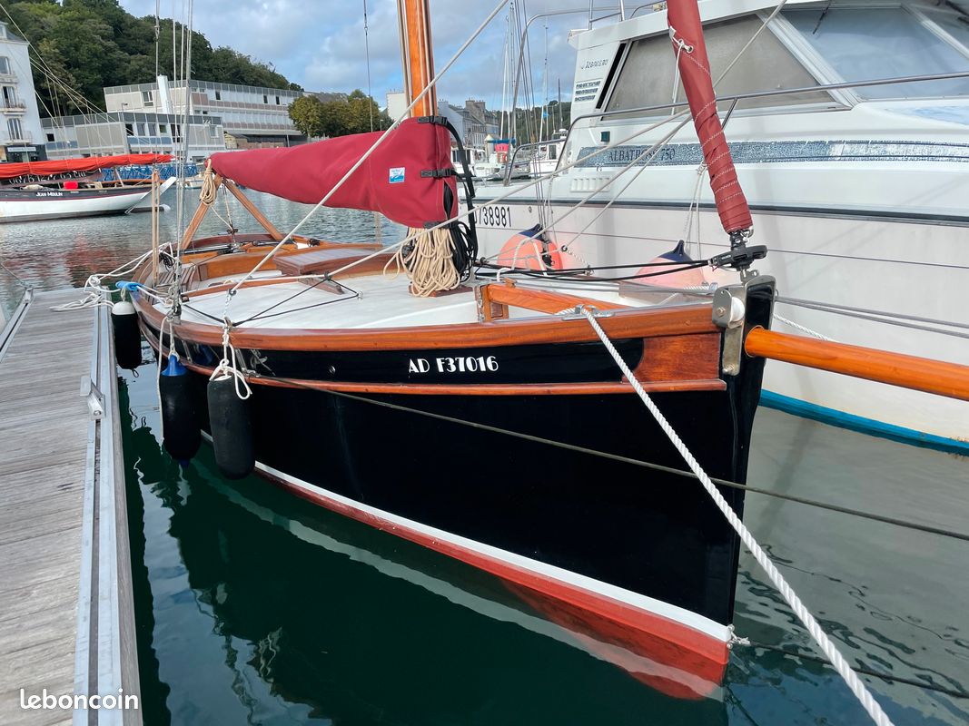 Oyster boat Tosher 20, côtre aurique polyester, Yanmar 10CV, refit ...