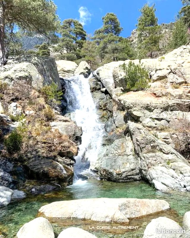 BORD DE RIVIERE - MER 15 mn - PISCINES NATURELLES - CLIM - WIFI - Locations saisonnières