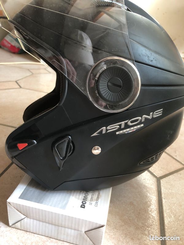 Casque Astone jet Helmets - Équipement moto