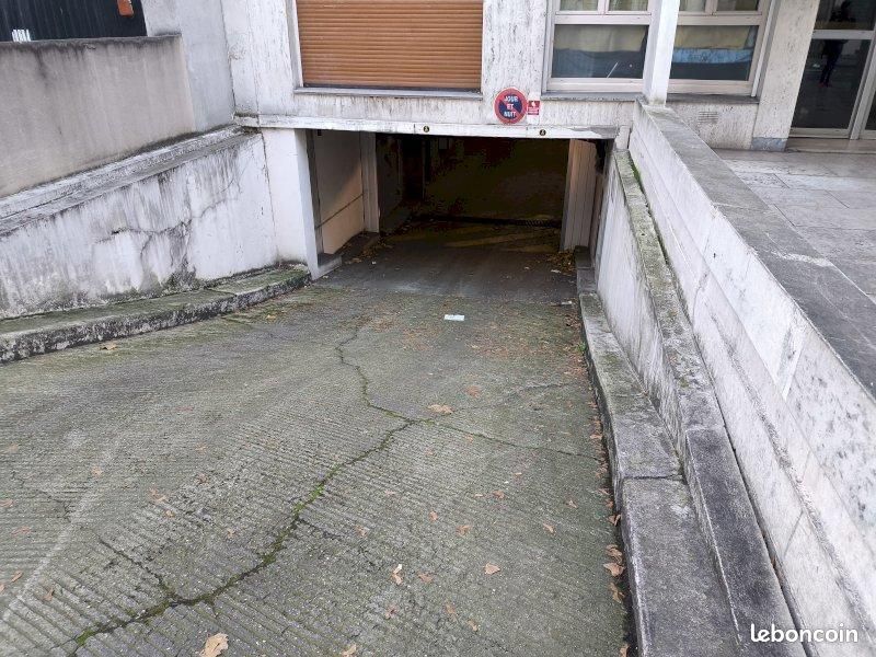 Parking/box Paris - Locations