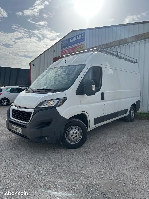 Peugeot Boxer 2.2 HDI 110 CV - Utilitaires