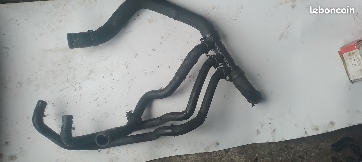 Durite Megane 2 .1.9 dci - Équipement auto