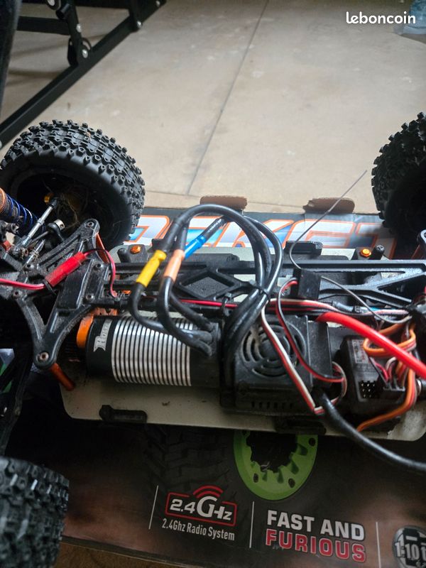 Voiture rc zd racing/ lrp rocket dbx - Modélisme