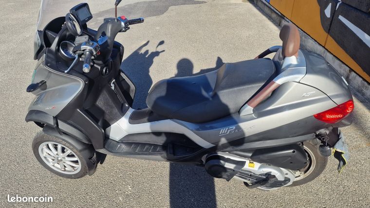 Piaggio 3 roues d'occasion - Motos - leboncoin