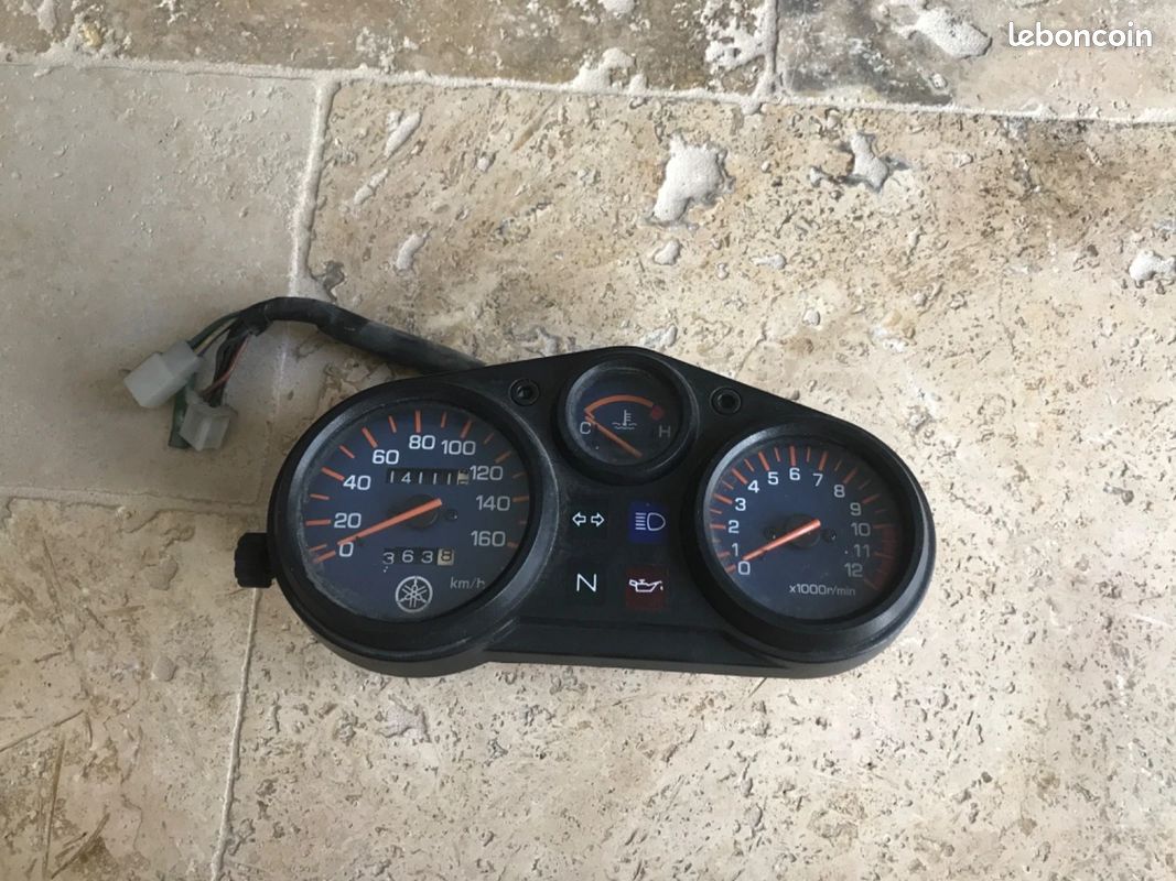 125 tdr Compteur pour yamaha 4FU 5AE - 14 111 kms - Équipement moto