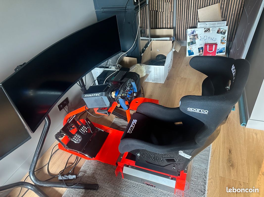 Simulateur pilotage pro fanatec - Consoles
