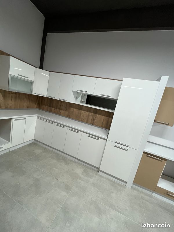 Cuisine Complete à Ottrott - Ameublement