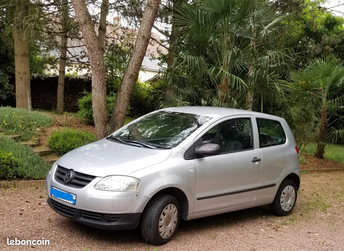 Vends Volkswagen Fox - Voitures