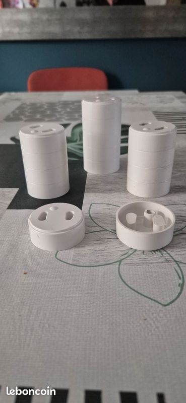 Cache prise - Bricolage