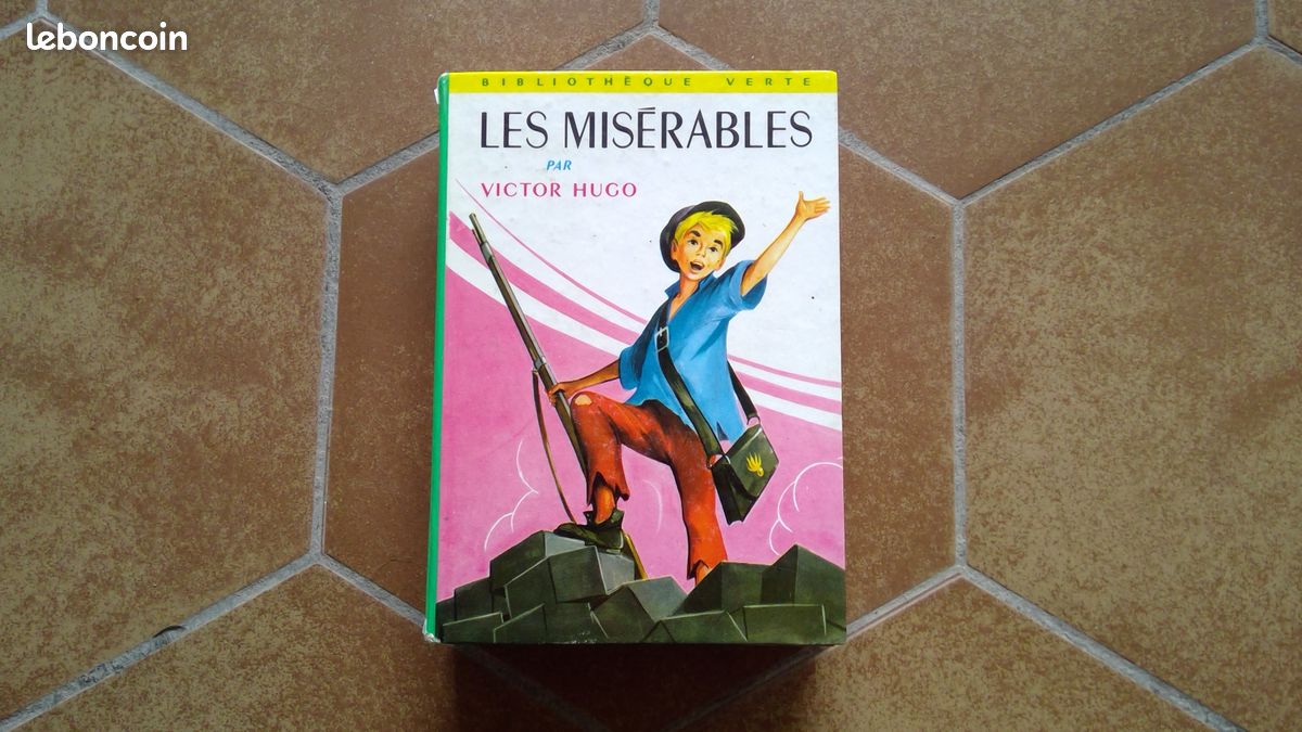 Les misérables - Victor Hugo - bibliothèque verte - imprimé en France ...