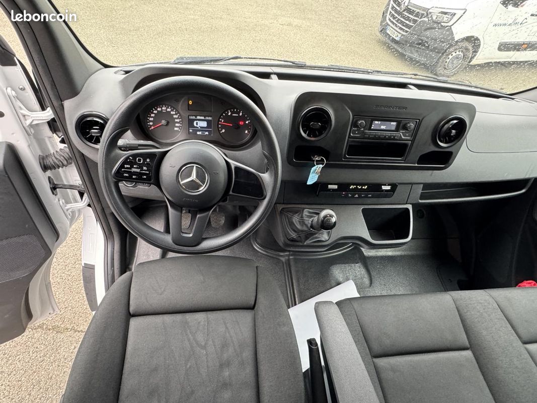 MERCEDES SPRINTER 43 RJ 3.5t 514 CDI 143CH CAISSE 22M3 + HAYON ...