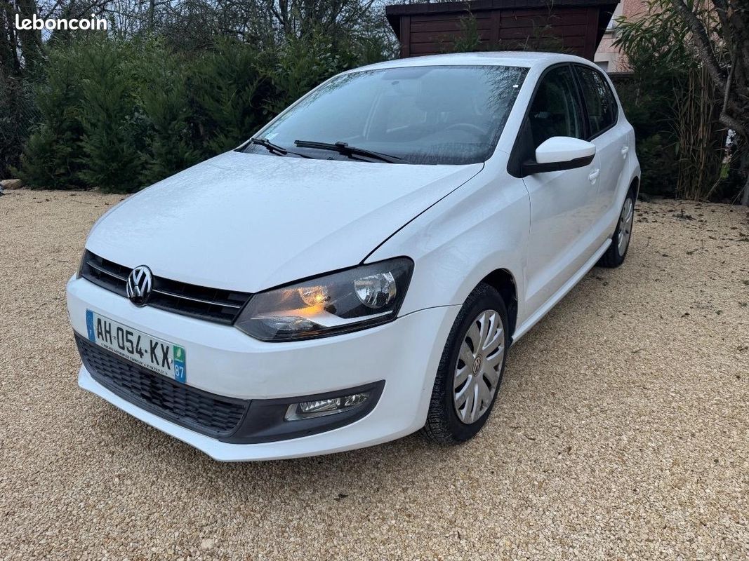 Volkswagen Polo 1.6 TDI 75 CONFORT LINE - Voitures