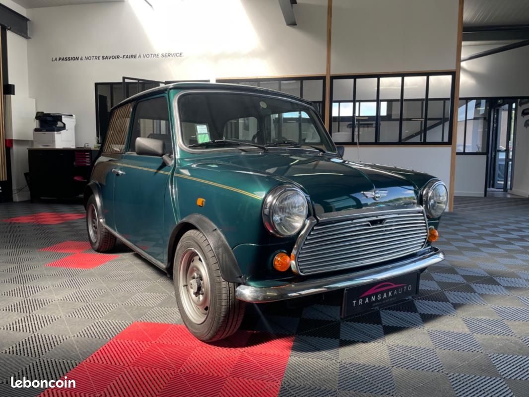 Austin Mini AFTER EIGHT RENOVATION COMPLETE - Voitures