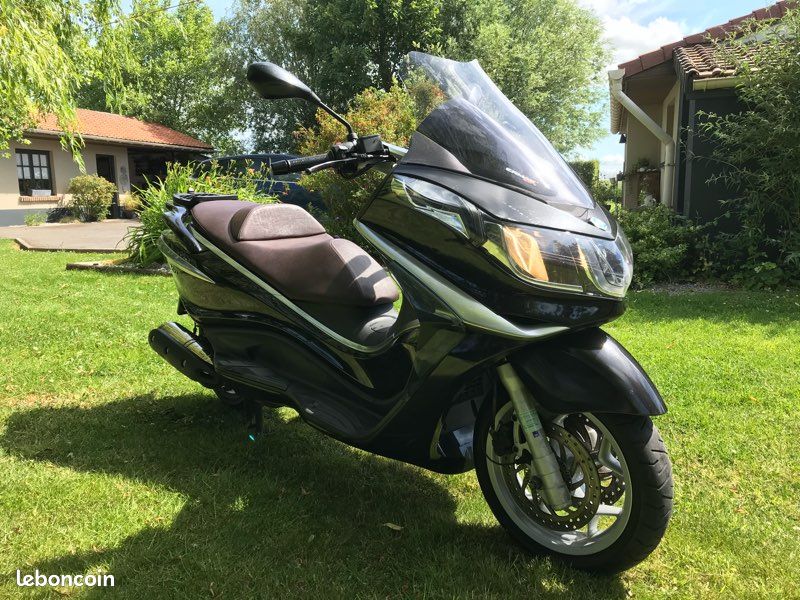 Vends Piaggio X10 500cc 2013 - Motos