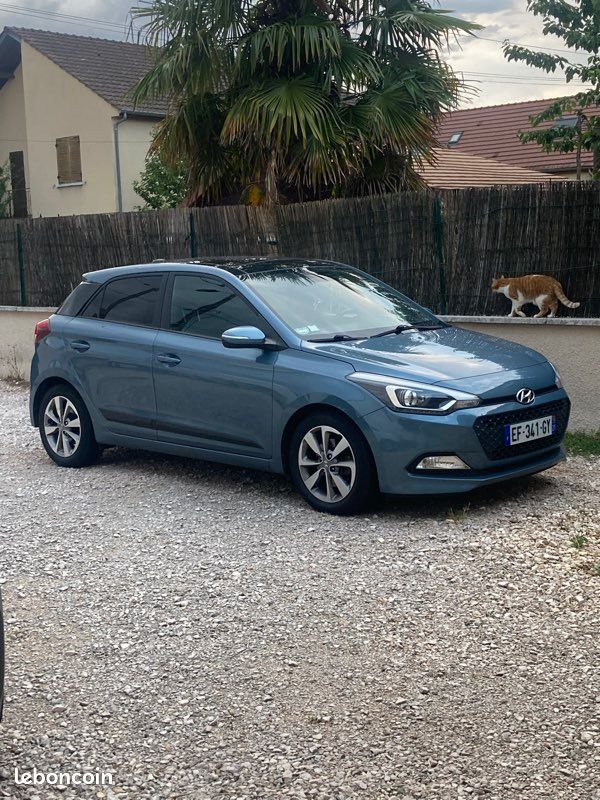 Hyundai i20 diesel 90 Cv - Voitures