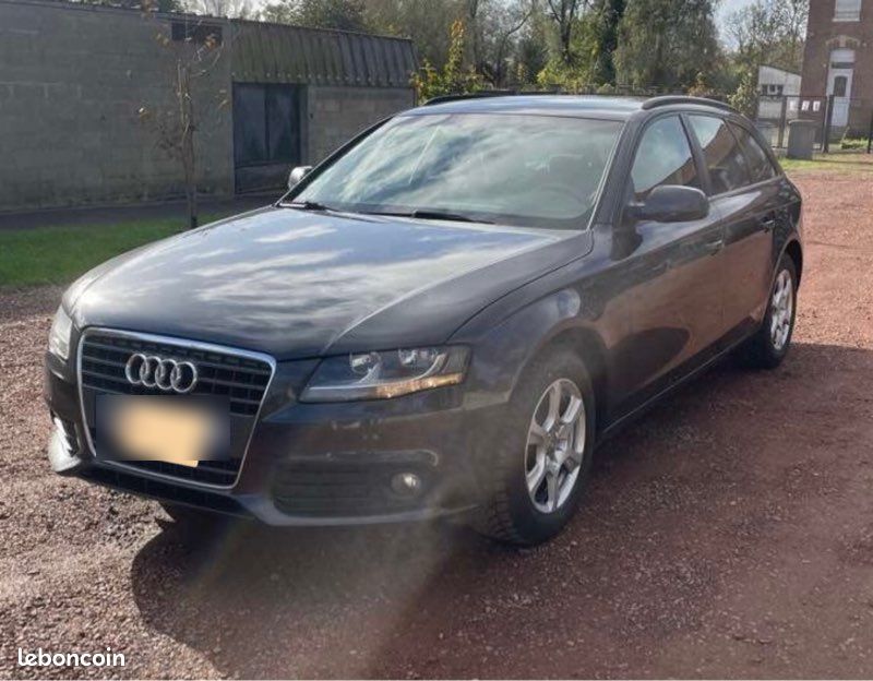 Audi A4 B8 2.0TDI - Voitures