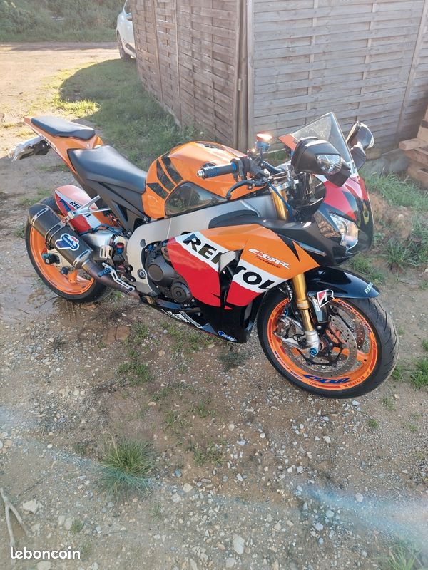 Honda CBR 1000 RR Repsol - Motos