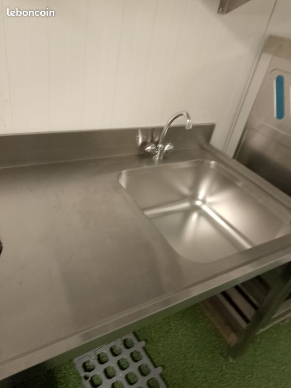 Plonge de restaurant en inox - Équipements pour restaurants & hôtels