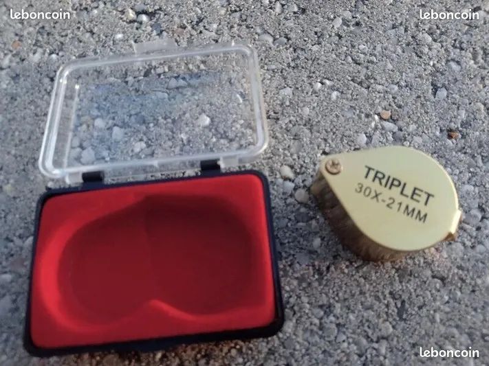 Loupe de poche x30 couleur or gold dans sa boite velour pour pierre ...