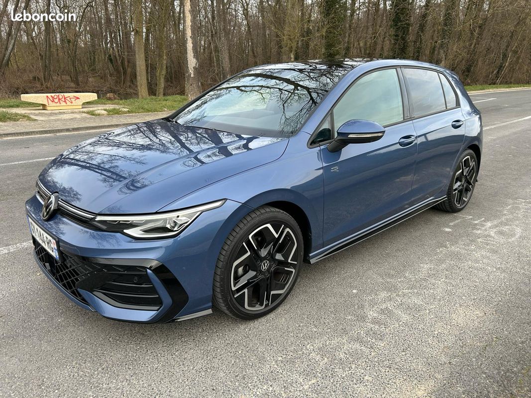 Volkswagen Golf 1.5 eTSI EVO2 150ch R-Line DSG7 - Voitures