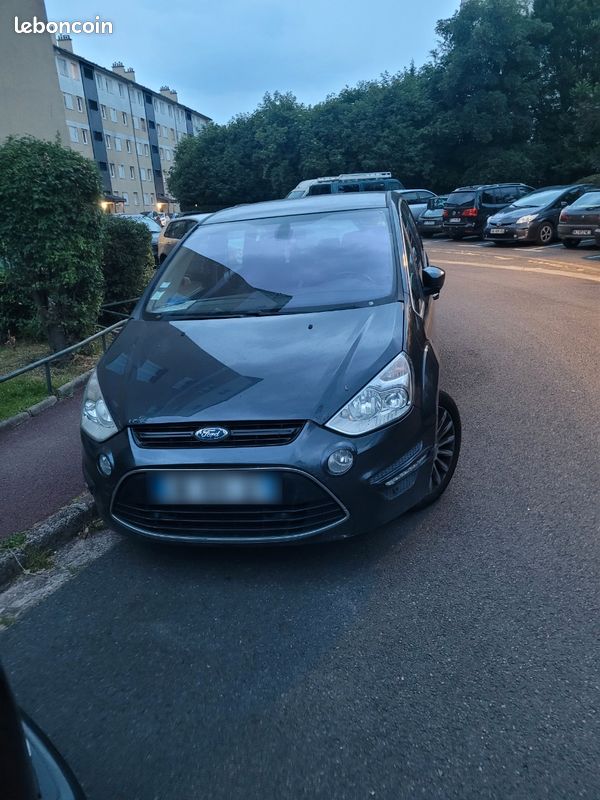 Ford S-MAX - Voitures