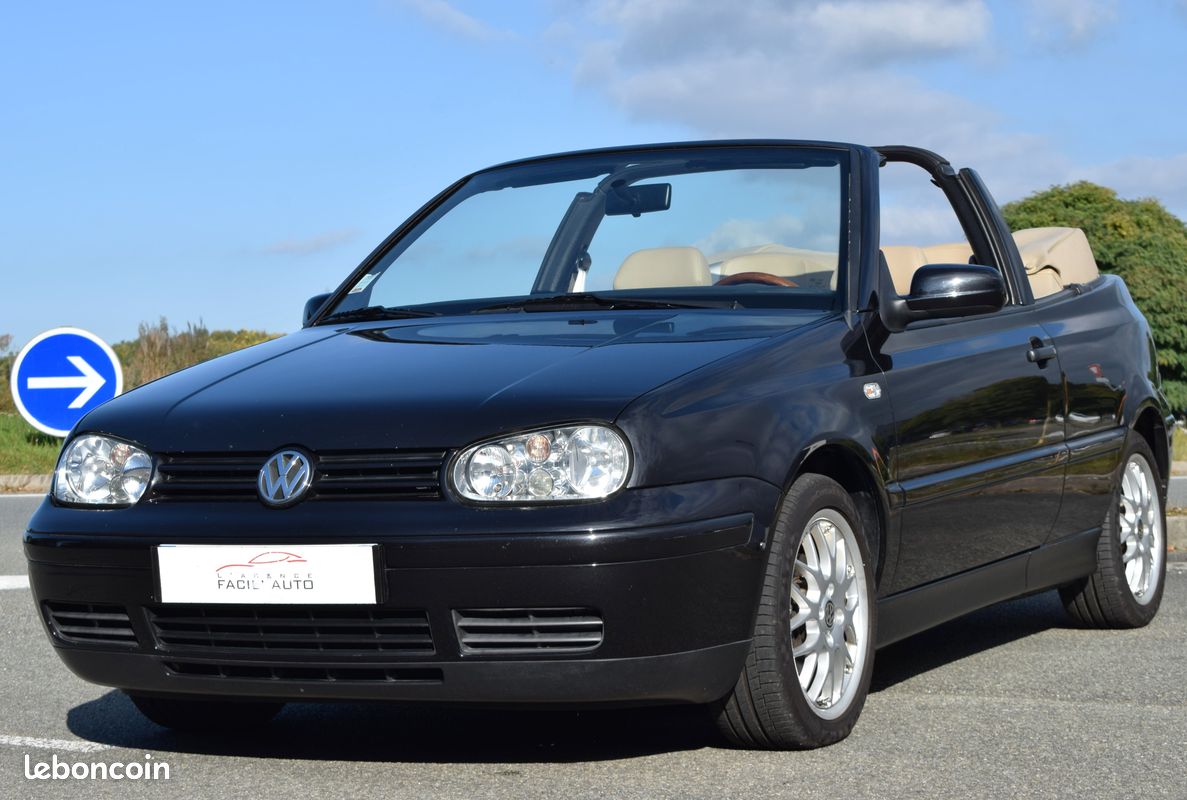 Volkswagen Golf IV Cabriolet 2.0 i 115 CV / 68700 Kms - Voitures