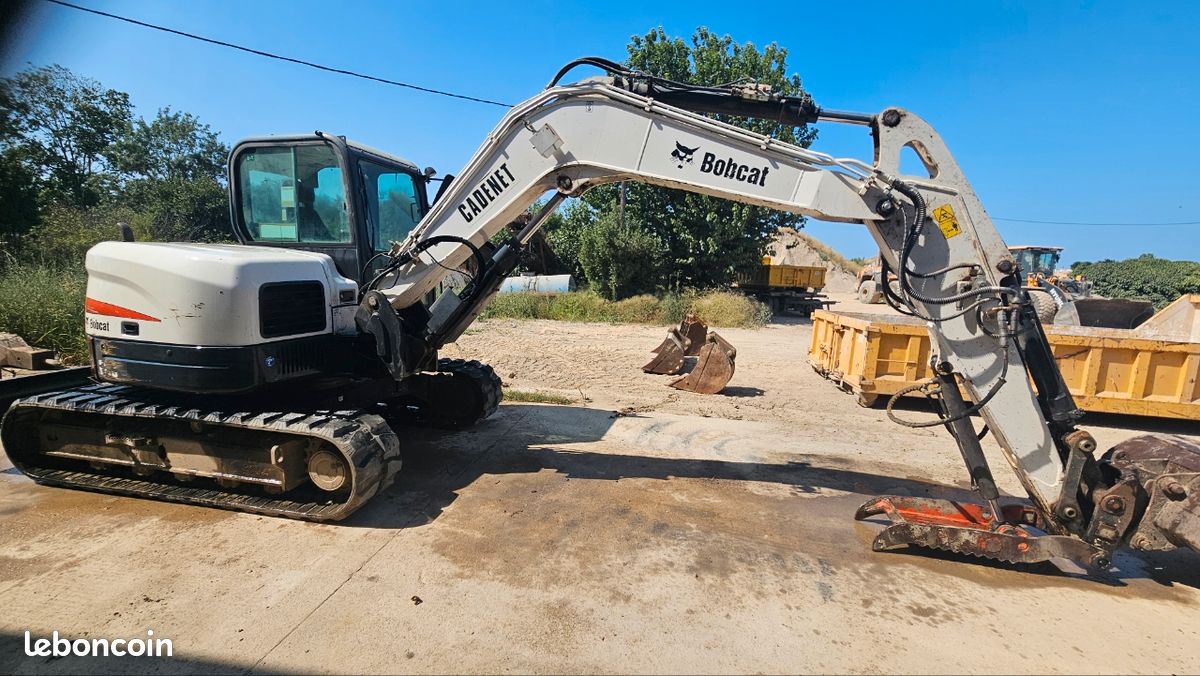 Pelle 8t bobcat e85 - BTP - Chantier gros-oeuvre
