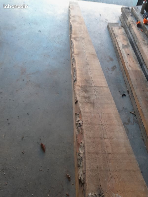 Poutre en mélèze - BTP - Chantier gros-oeuvre