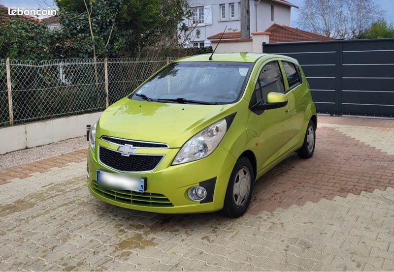 Chevrolet Spark 1.0 68ch - Voitures