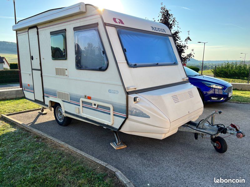Caravane 4 personnes Adria Optima - Caravaning