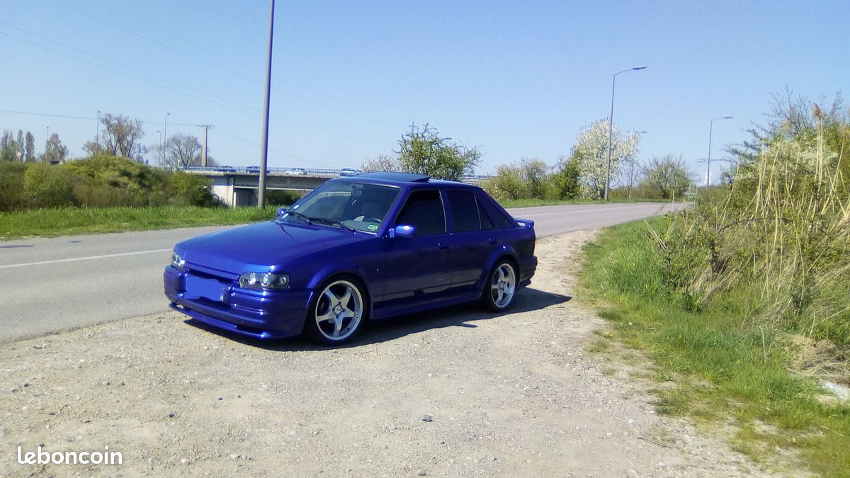 Ford escort mk4 1988 - Voitures