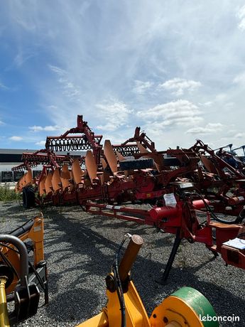 Matériel agricole d’occasion « charrue gregoire besson » Toute la ...