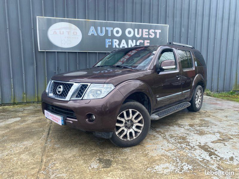 Nissan Pathfinder 3.0 L V6 231 CV, révisé et garantie - Voitures