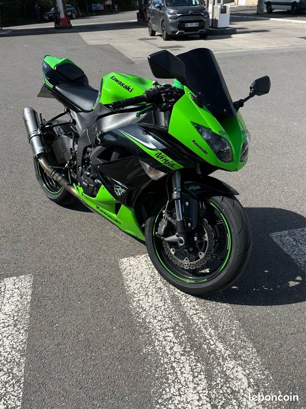 Kawasaki zx6r - Motos
