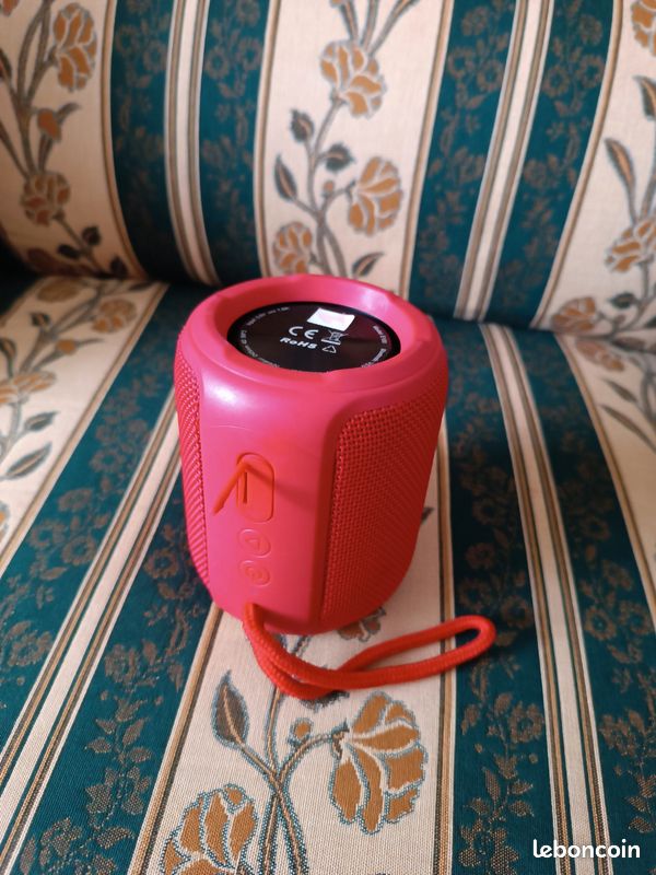 Enceinte Bluetooth Trend E100 IPX7, 10W, Neuf - Accessoires téléphone ...