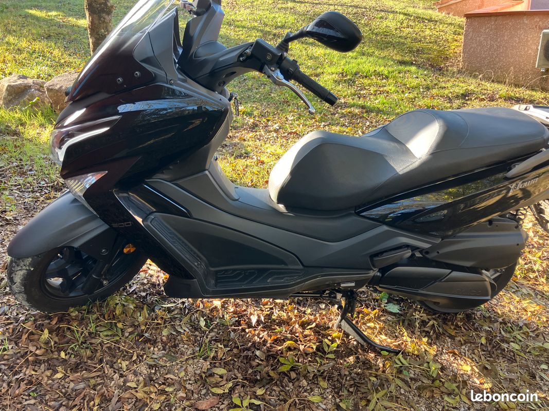 Kymco 300 xtown - Motos