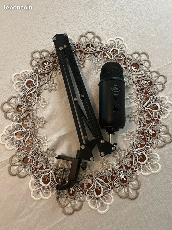 Microphone Blue Yeti USB + bras articulé - Accessoires informatique