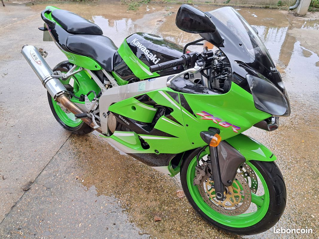 Kawasaki zx6r - Motos