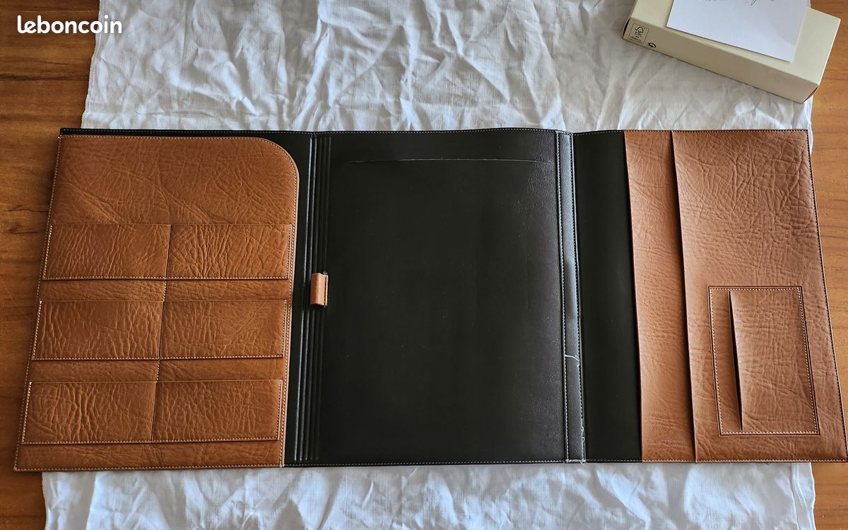 Porte folio organiseur renault - Collection