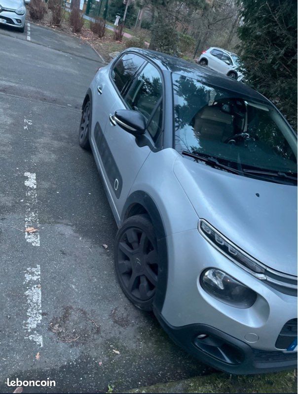 C3 III shine 1.6 HDI 100CV full options - Voitures