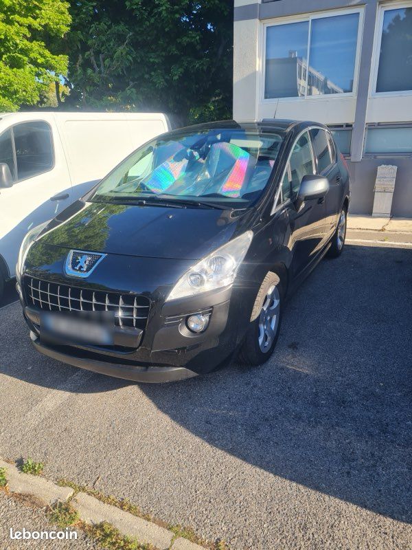 Peugeot 3008 HDI 1L6 110 CV - Voitures
