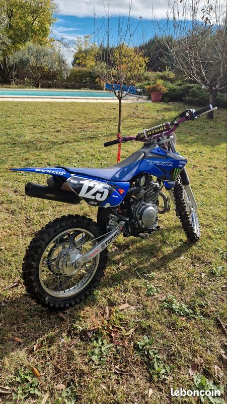 Yamaha TTR - Motos