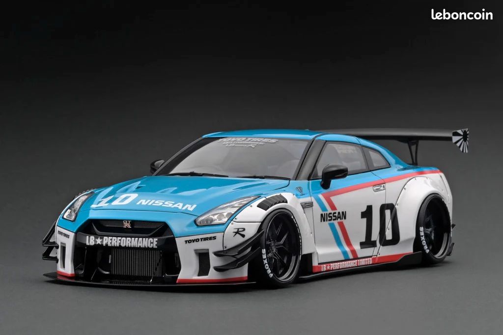 Ignition model 1/18 nissan gt-r r35 lb-works type 2 -- white/blue ...