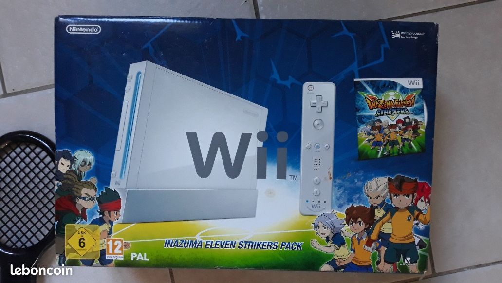 Console WII Inazuma eleven Strickers avec accessoires et jeux - Consoles