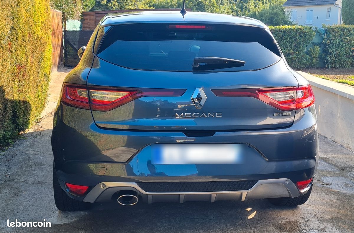 Renault megane 4 Blue dCi GT LINE - Voitures