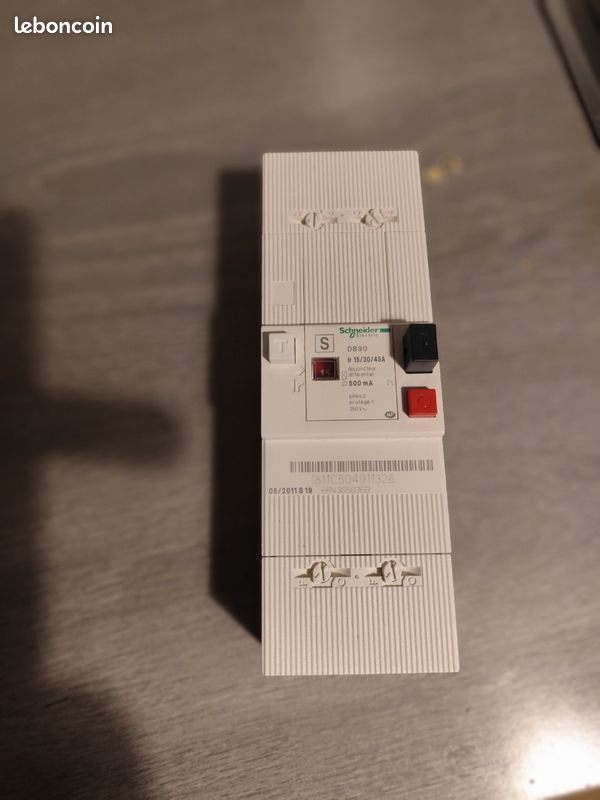 Disjoncteur de branchement DB90 différentiel - Bricolage