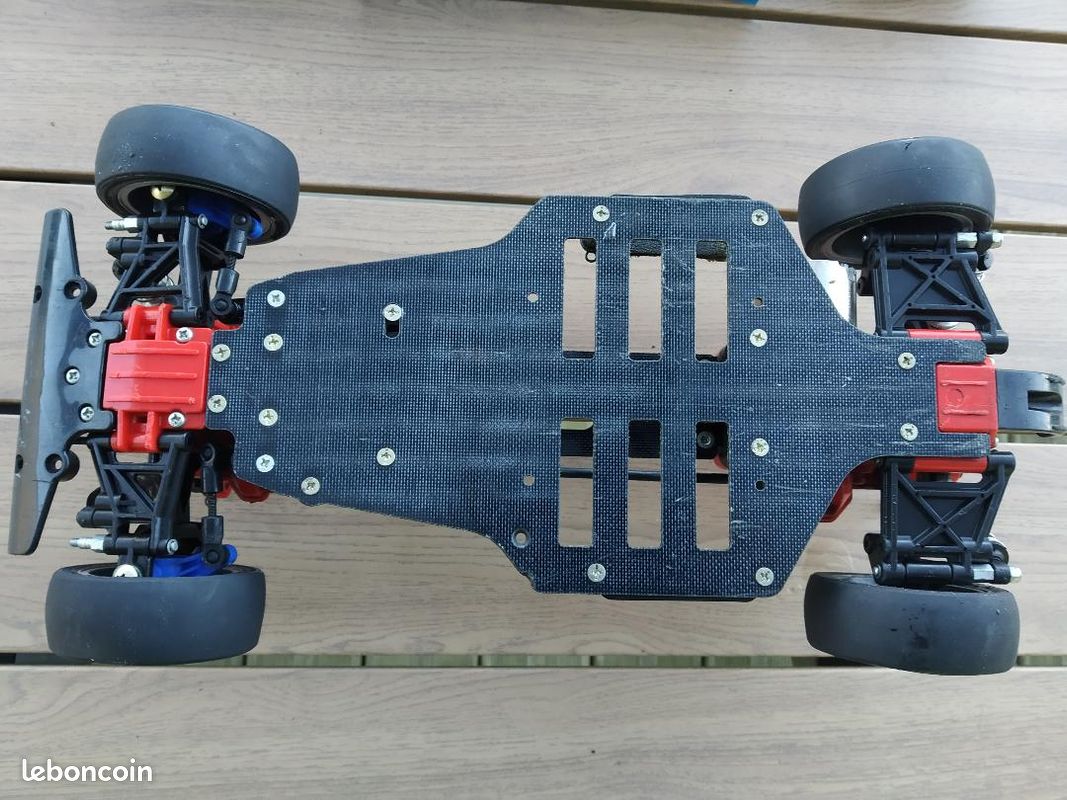 Tamiya vintage RC 1/10 TA02 + options, CALSONIC NISSAN SKYLINE GT-R R32 - Modélisme