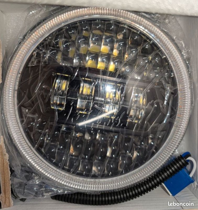 Projecteur LED phare 4x4 ou moto - très lumineux - connexion H4 et H13 ...
