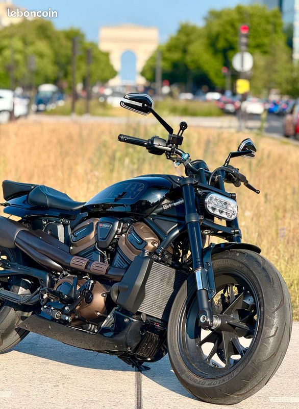 Harley Sportster S 2024 160km comme neuve toutes options - Motos