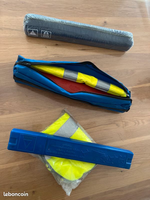 Kit gilet jaune et triangle de signalisation - Norme CE - Équipement auto